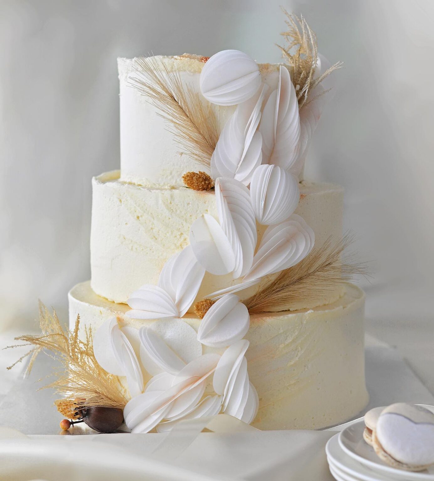 19 Classy Wedding Cake Ideas - WithLoveLive