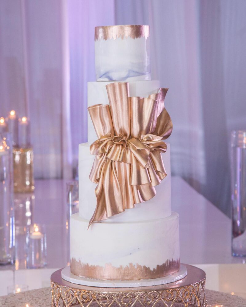 19 Classy Wedding Cake Ideas - WithLoveLive