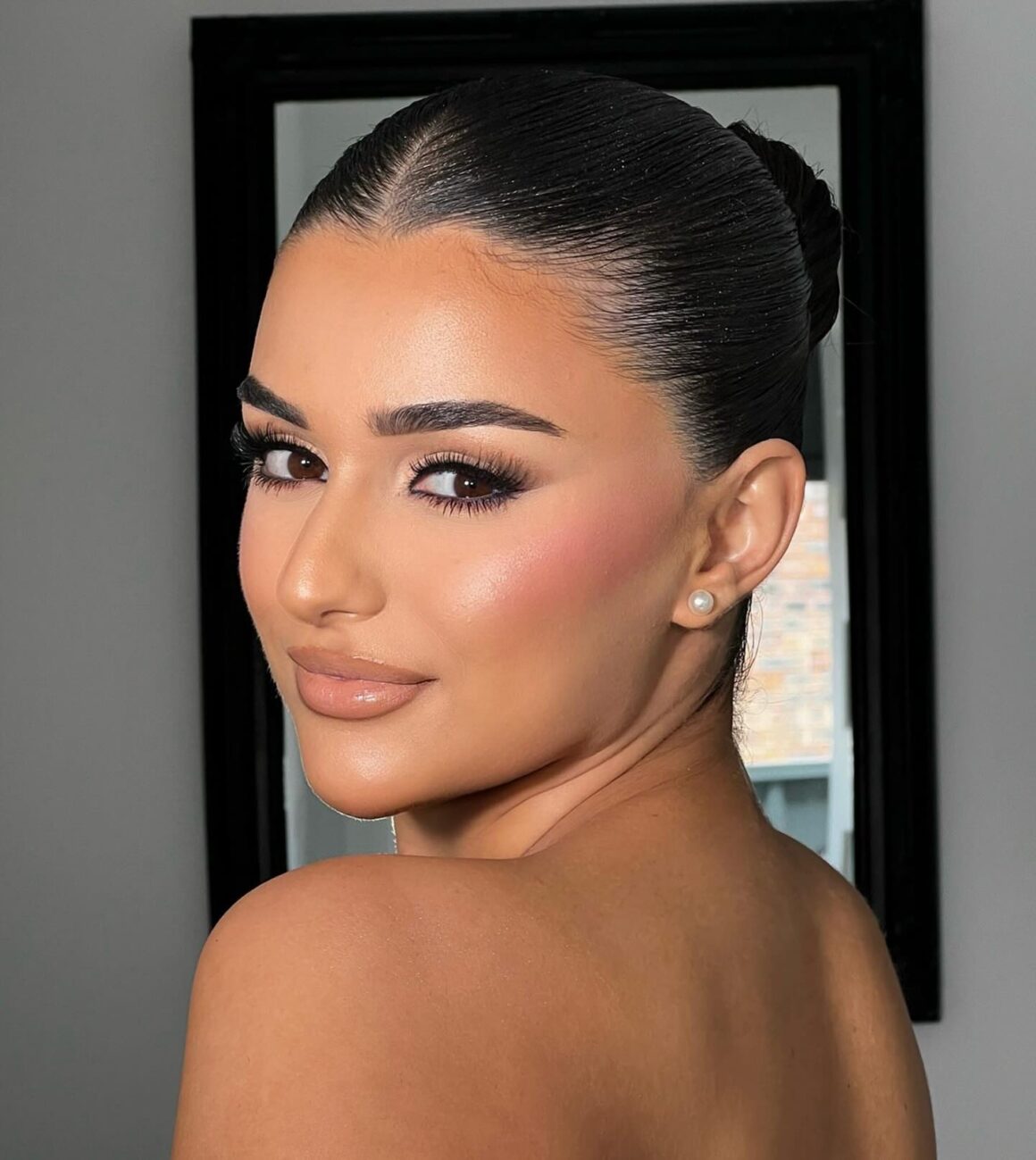 16 Natural Wedding Makeup For Brown Eyes - WithLoveLive
