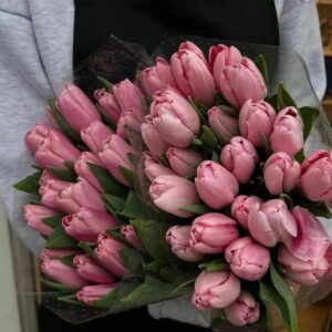 19 Spring Floral Arrangement Ideas - WithLoveLive