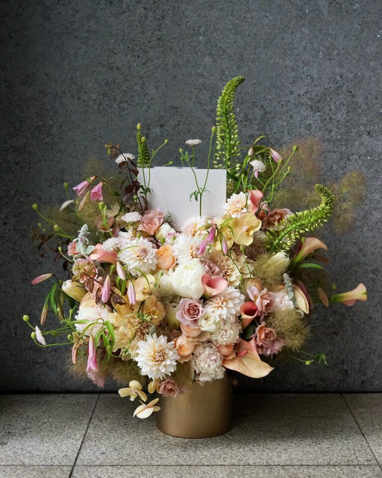 15 Creative Flower Arrangement Ideas - WithLoveLive