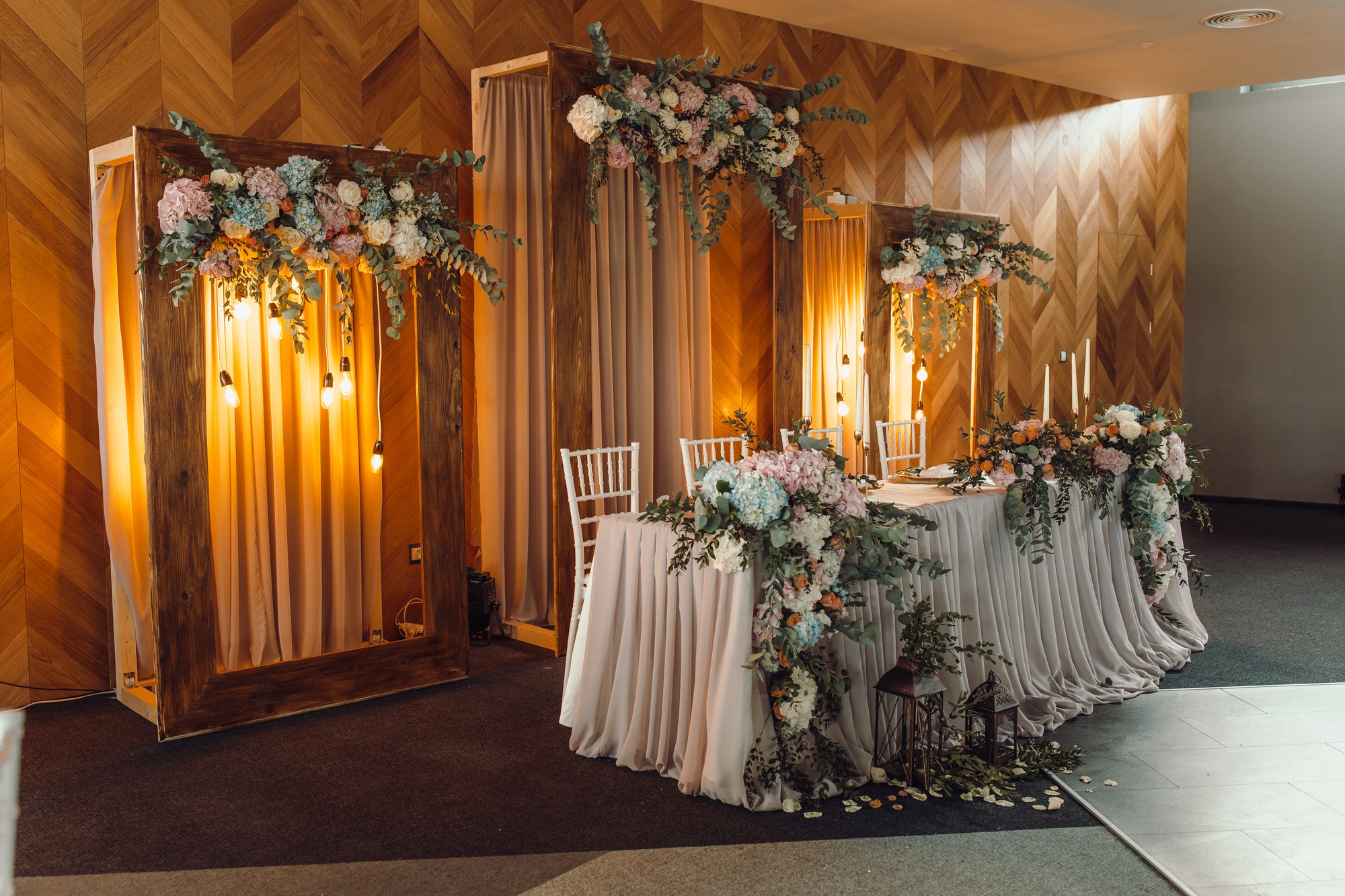 16 Amazing Low Cost Wedding Decor Ideas - WithLoveLive