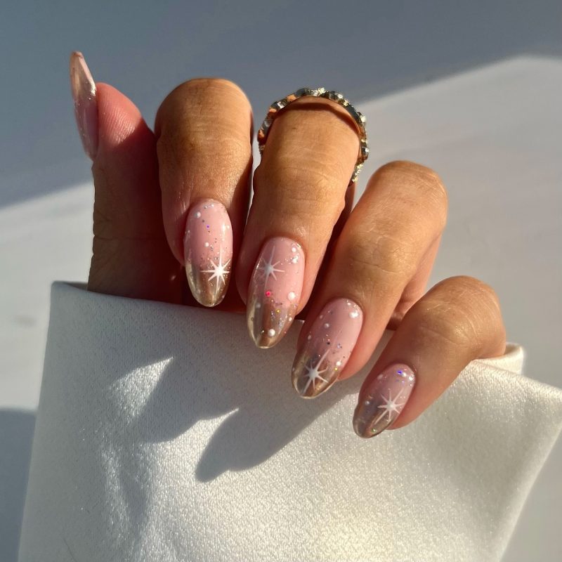 19 Cute Short Winter Nails Designs for a Fresh Look - WithLoveLive