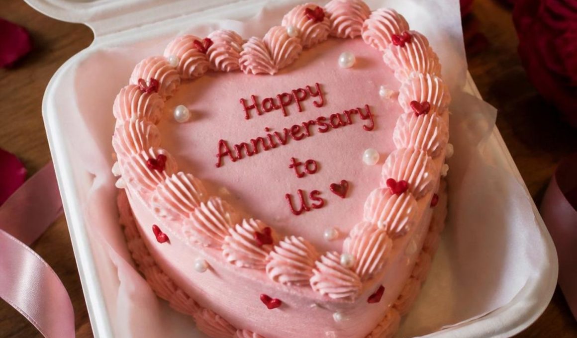 15 Lovely Bento Anniversary Cake Designs - WithLoveLive