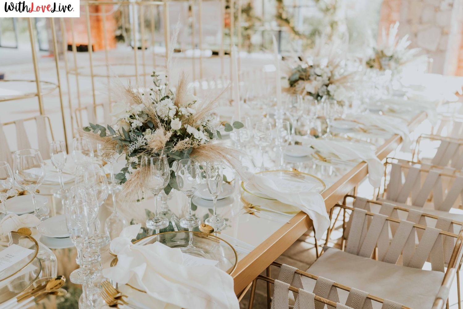 15 Charming White Wedding Table Decor Ideas - WithLoveLive